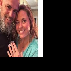 It’s A ‘Yes’ For Newly Engaged Lois Lewis. | News | countryinsider.com