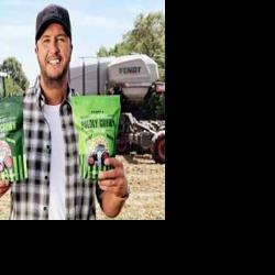 Luke Bryan Teams With AGCO’s Fendt For Limited Edition Popcorn. | News | countryinsider.com