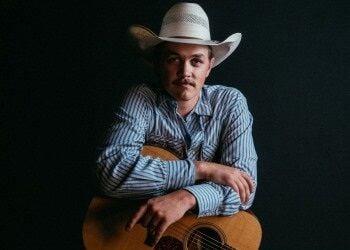 Pandora Sets Its Eye On Zach Top In 2025. | News | countryinsider.com