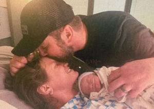 Ania Hammar’s Son Arrives Early. | News | countryinsider.com