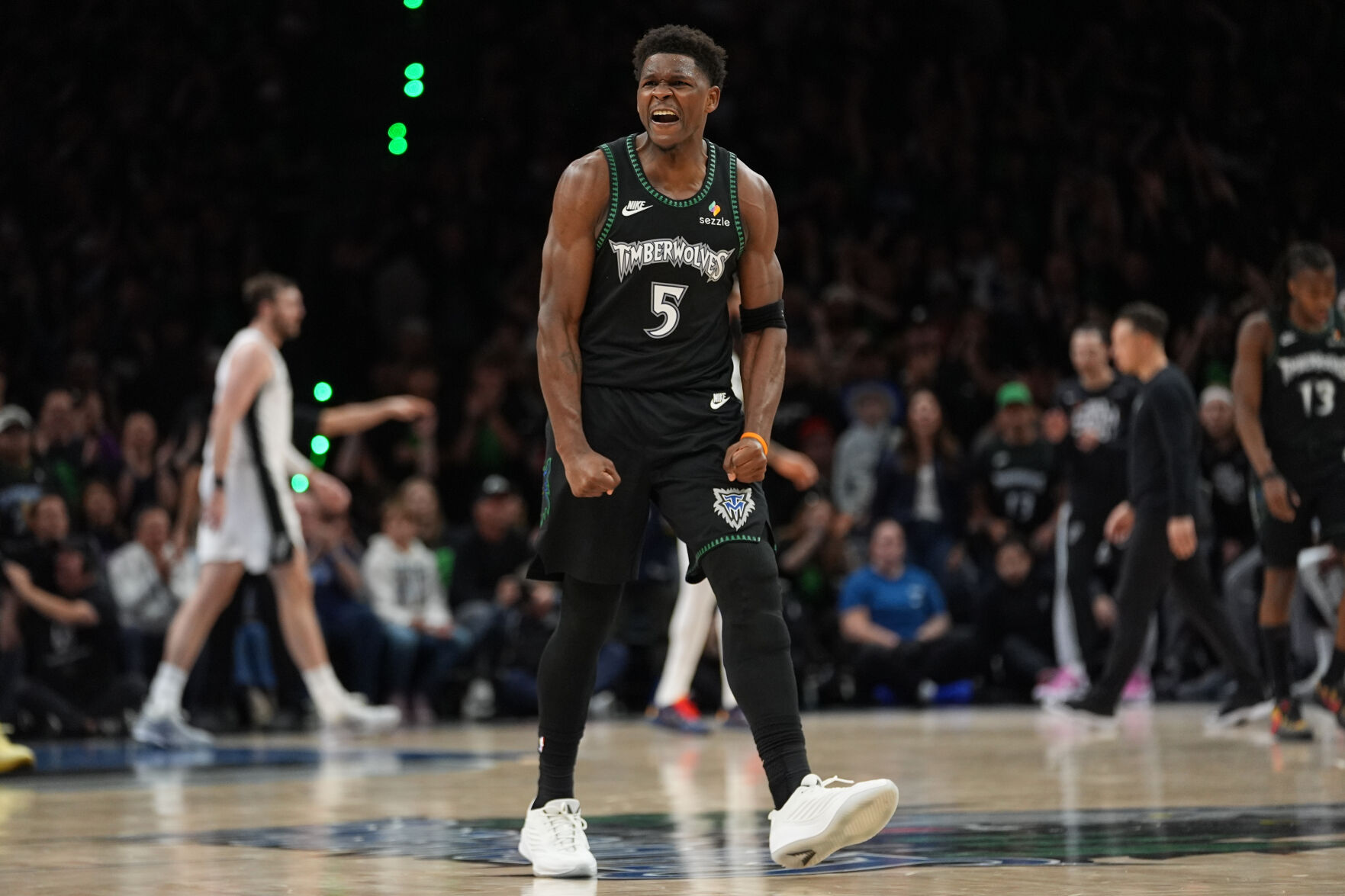Spurs Timberwolves Basketball | Sports | couriernews.com