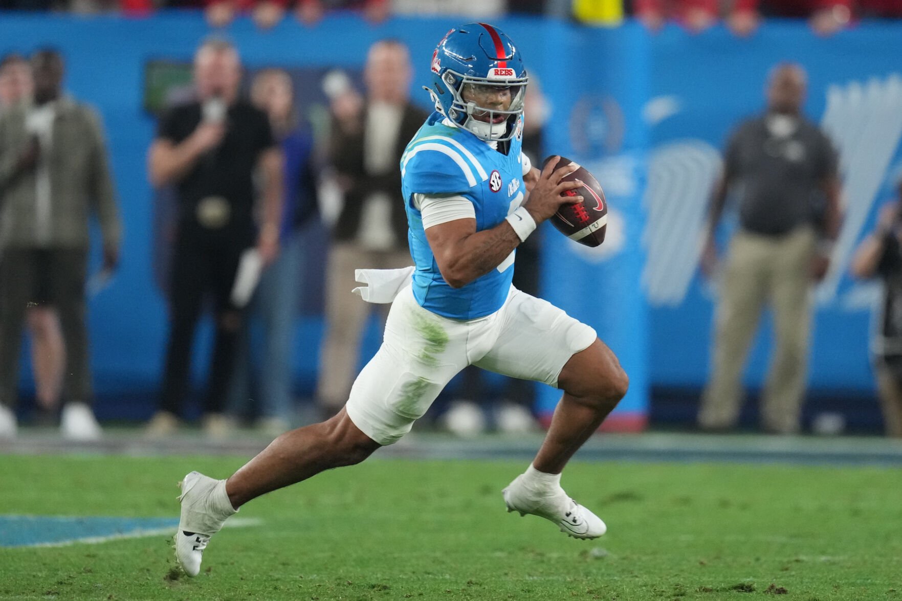 CFP Fiesta Bowl Football | Sports | couriernews.com