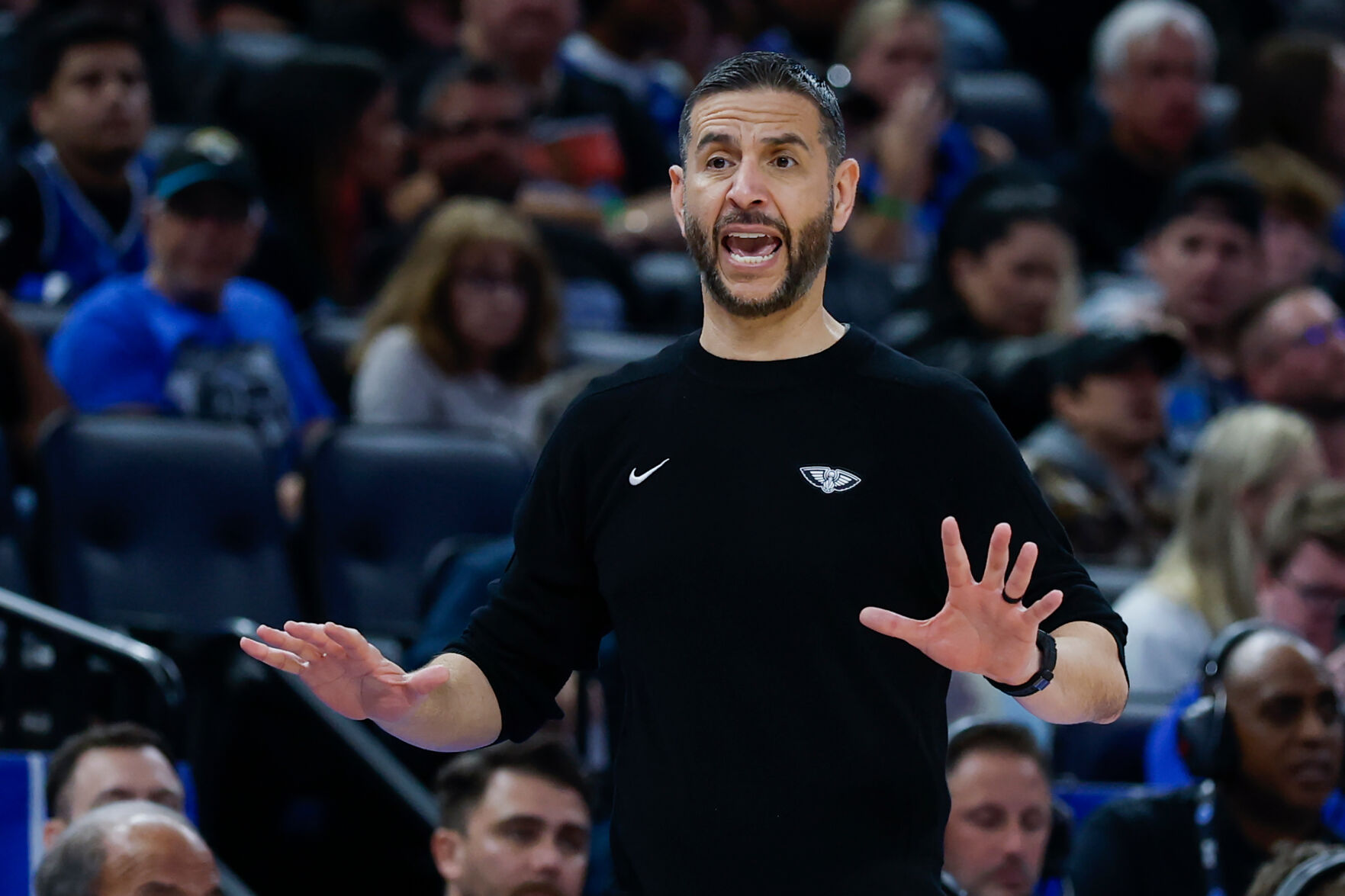 Pelicans Magic Basketball | Sports | couriernews.com