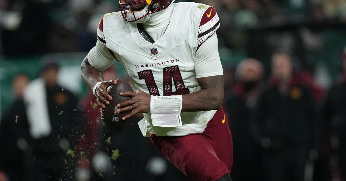 Commanders Eagles Football | Sports | couriernews.com