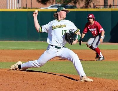 Wonder Boys edged out at Delta State | Sports | couriernews.com