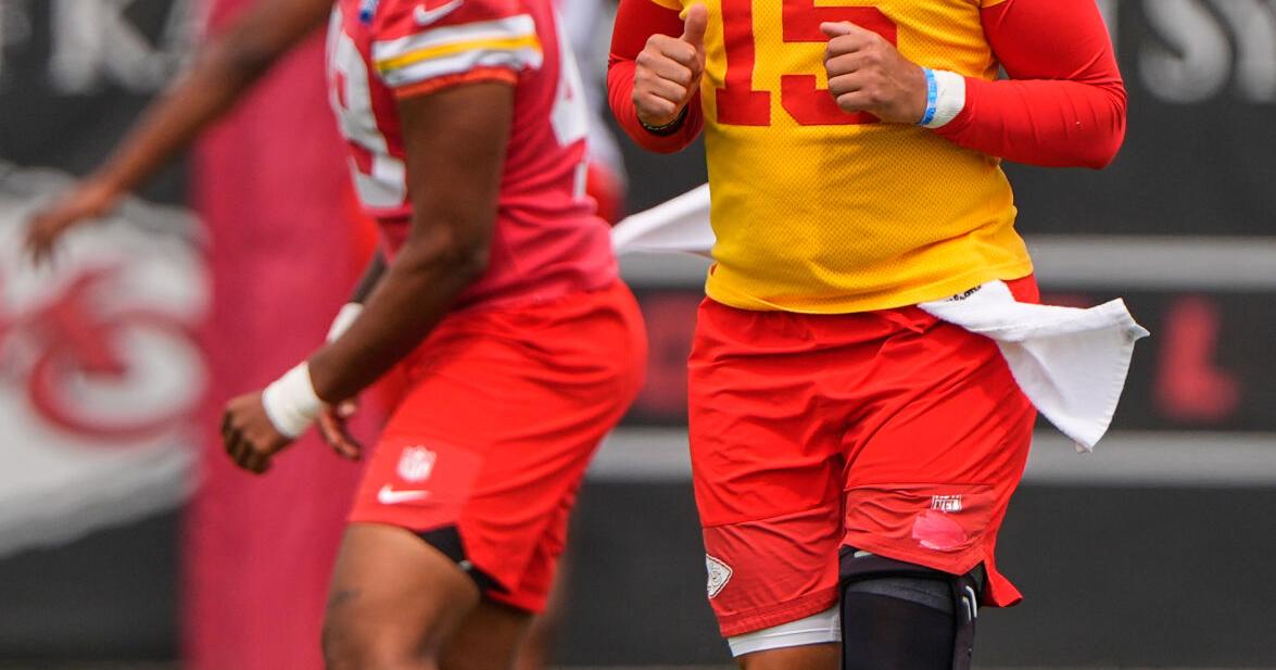 Chiefs Football | Sports | couriernews.com
