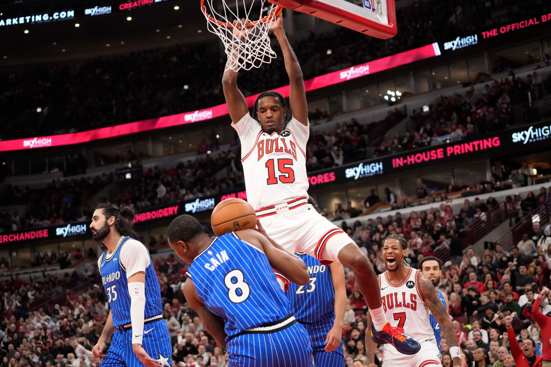 Magic Bulls Basketball | Sports | couriernews.com