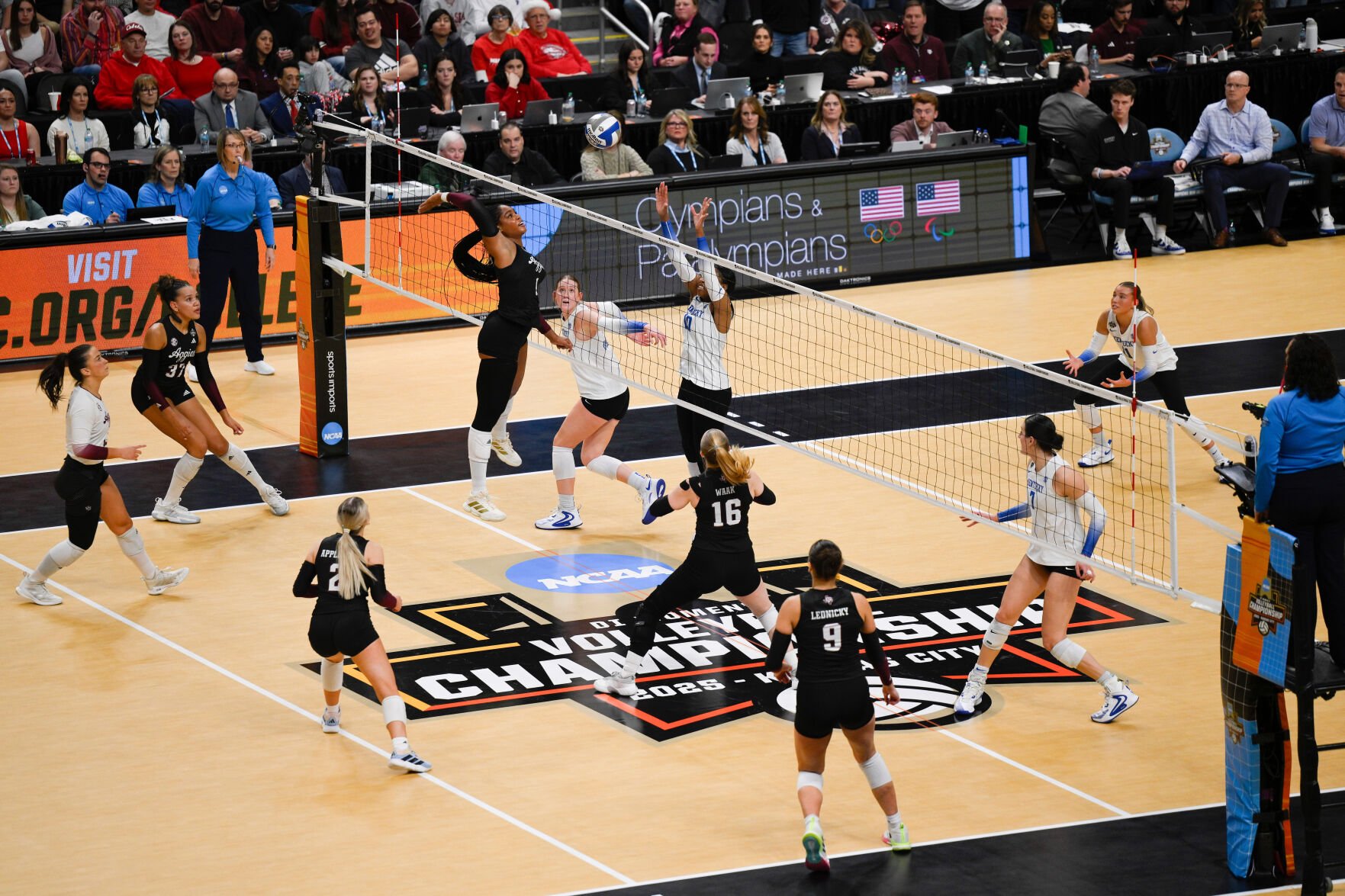 NCAA Championship Volleyball | Sports | couriernews.com
