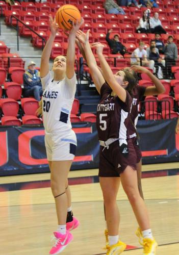 Snapshots from Hoops 4 Hunger | Sports | couriernews.com