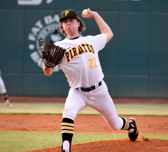Pirates collect two wins in weekend tourney | Sports | couriernews.com