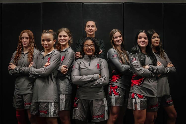 Cyclones rebuild, Lady Cyclones impress | Sports | couriernews.com