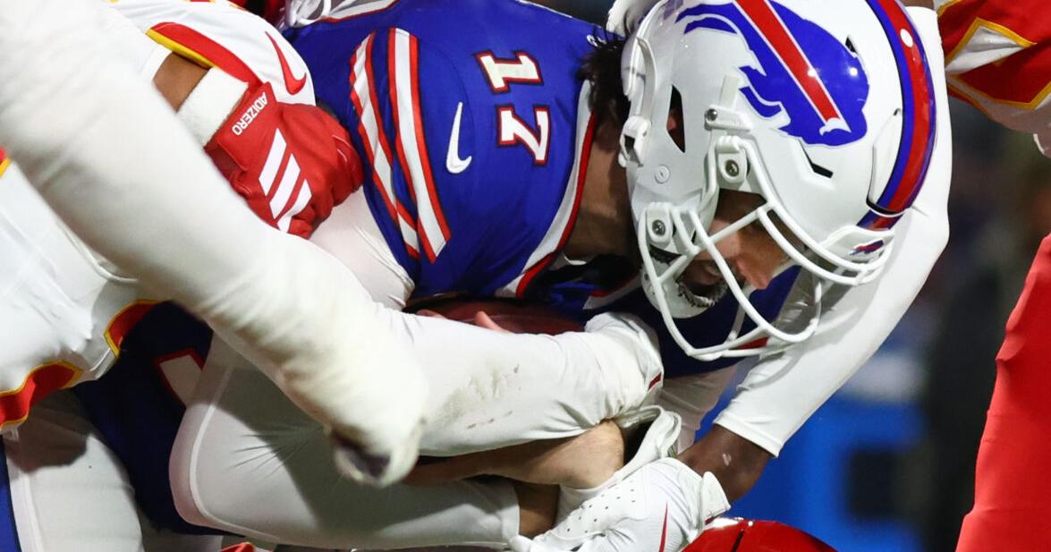 Chiefs Bills Football | Sports | couriernews.com