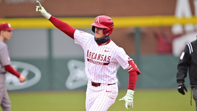 Razorbacks roundup: No. 5 Arkansas secures opening weekend series win ...