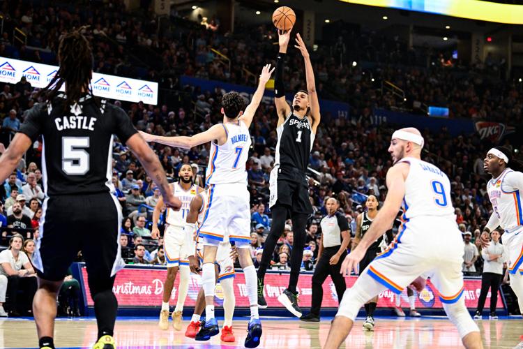 Spurs beat Thunder 117-102 for 3rd win over defending NBA champs in 2 ...