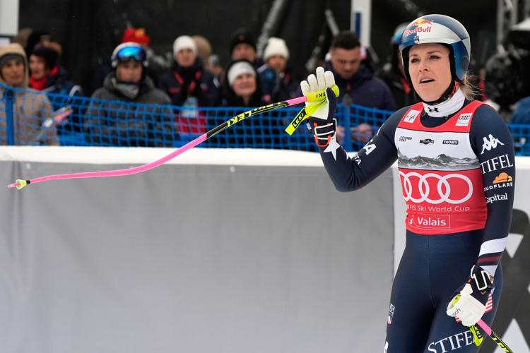 Lindsey Vonn crashes in final downhill race before Milan Cortina ...