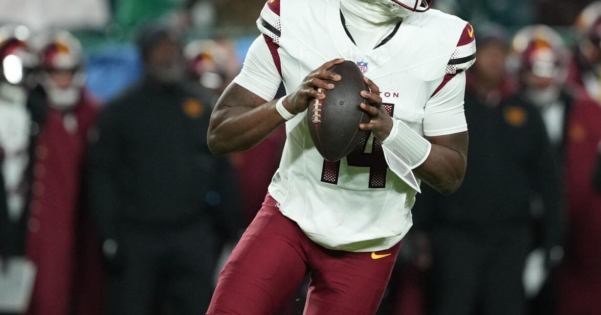 Commanders Eagles Football | Sports | couriernews.com