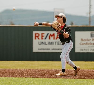 Cyclones blow by Sheridan in state opener, 12-6 | Sports | couriernews.com