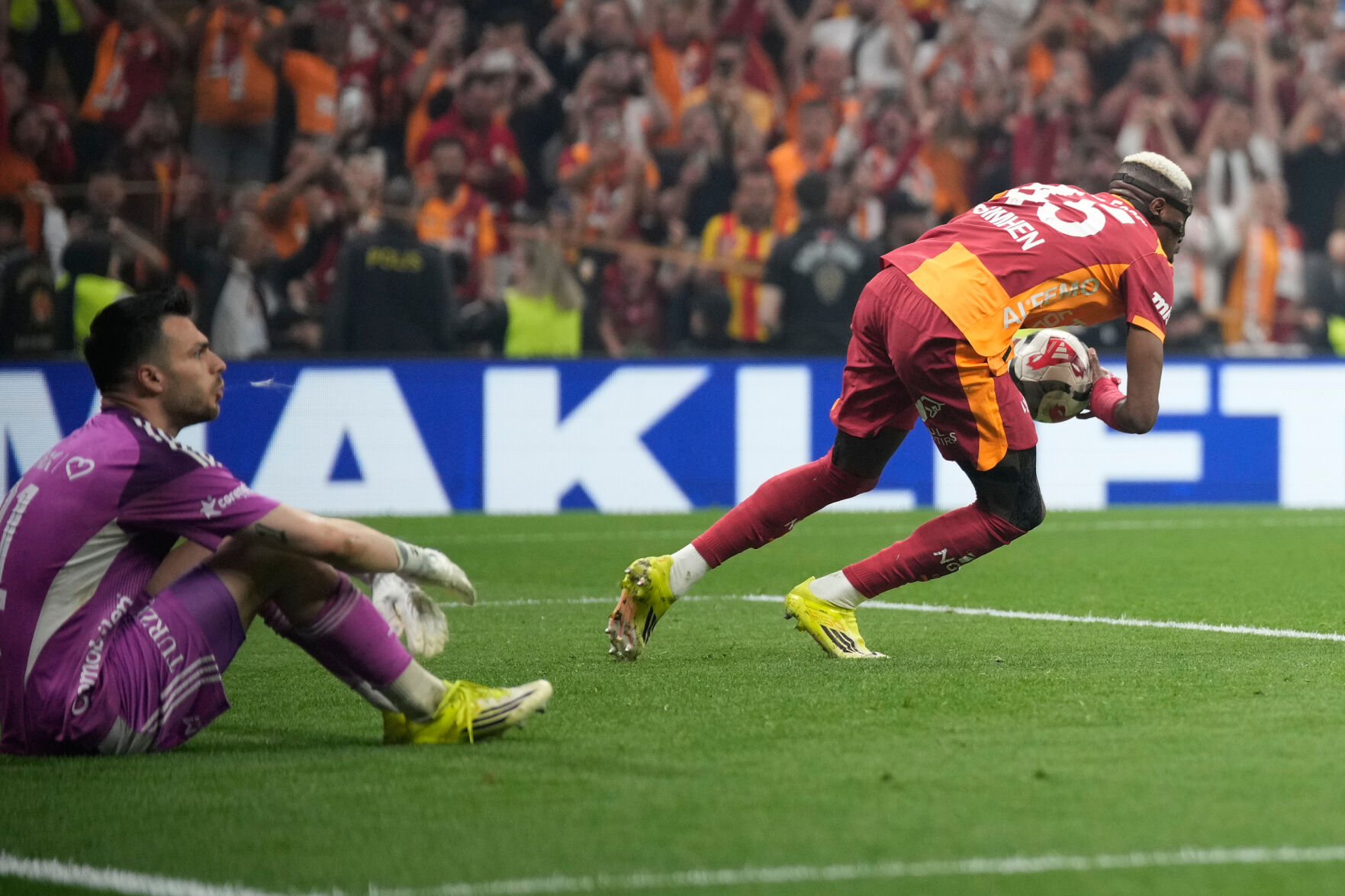 Turkey Soccer Super Lig | Sports | couriernews.com