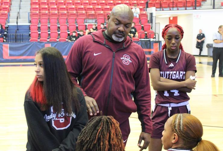 Snapshots from Hoops 4 Hunger | Sports | couriernews.com