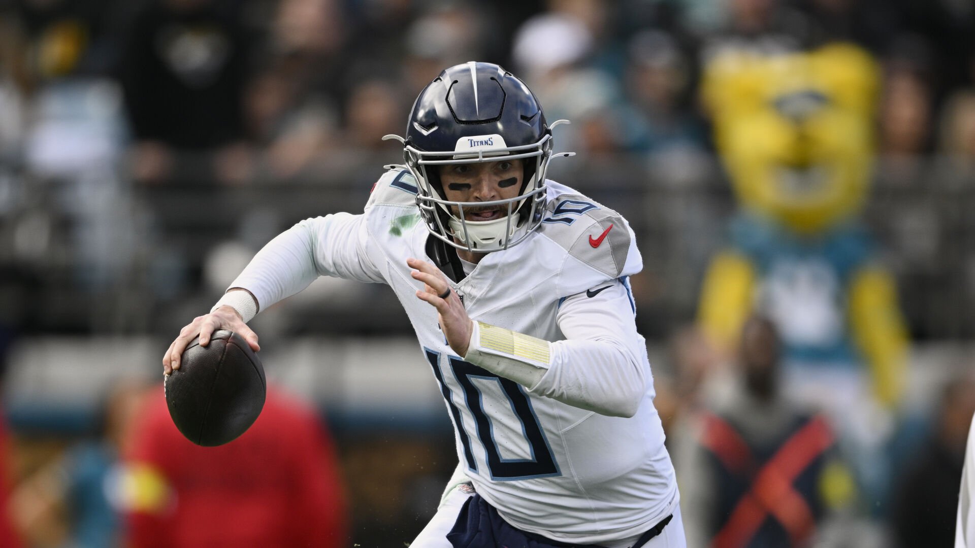 Titans Football | Sports | couriernews.com