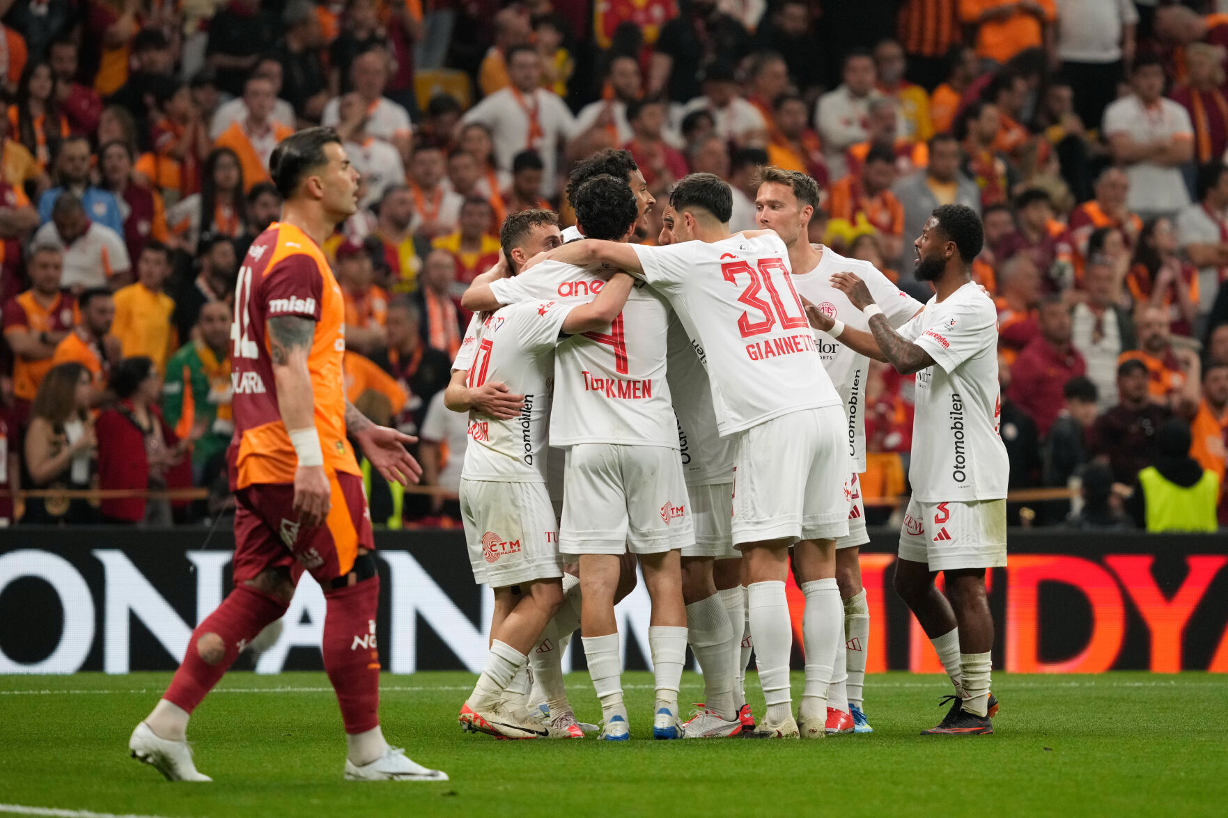 Turkey Soccer Super Lig | Sports | couriernews.com
