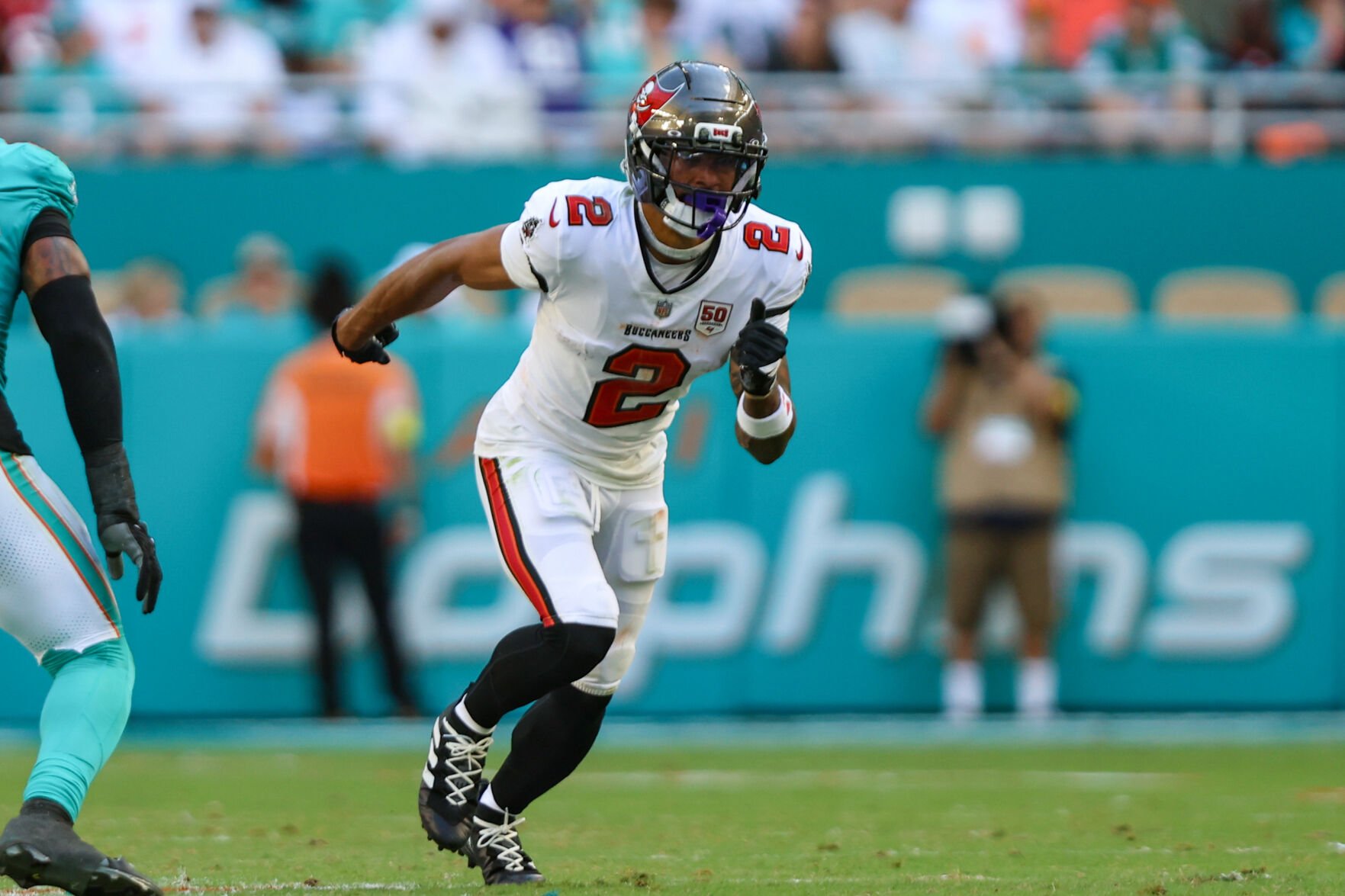 Buccaneers Dolphins Football | Sports | couriernews.com