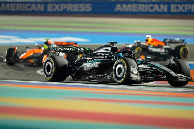 Piastri wins sprint race at Qatar GP to close gap on F1 leader Norris ...