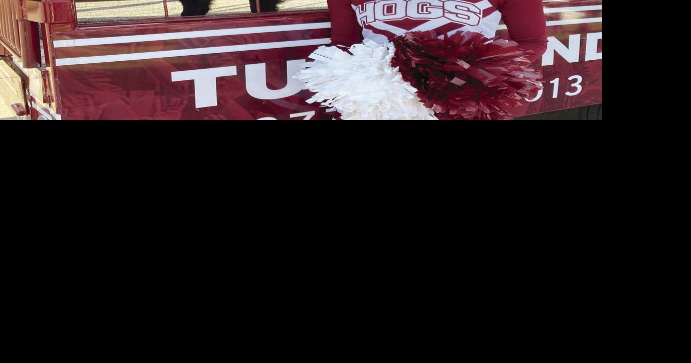 Roberson on Razorback cheer squad | News | couriernews.com