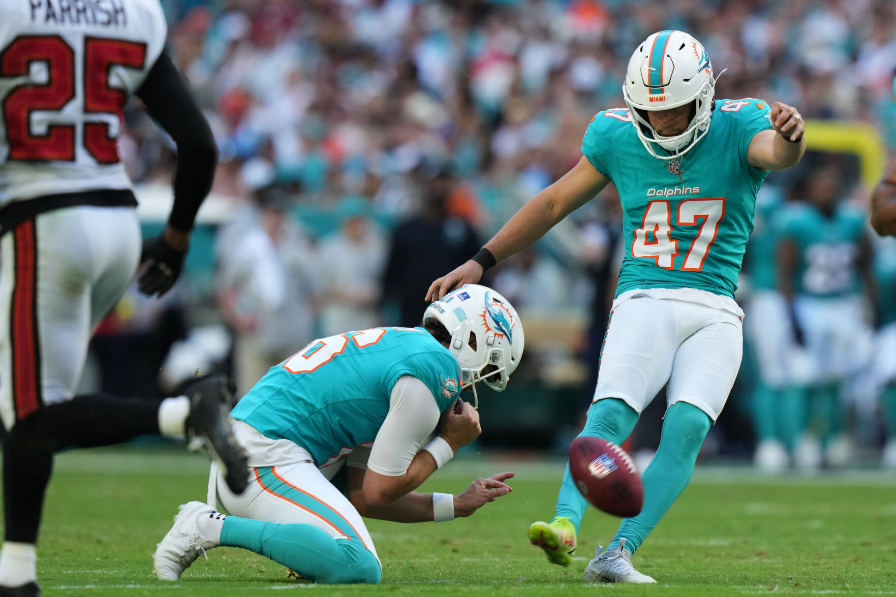 Buccaneers Dolphins Football | Sports | couriernews.com