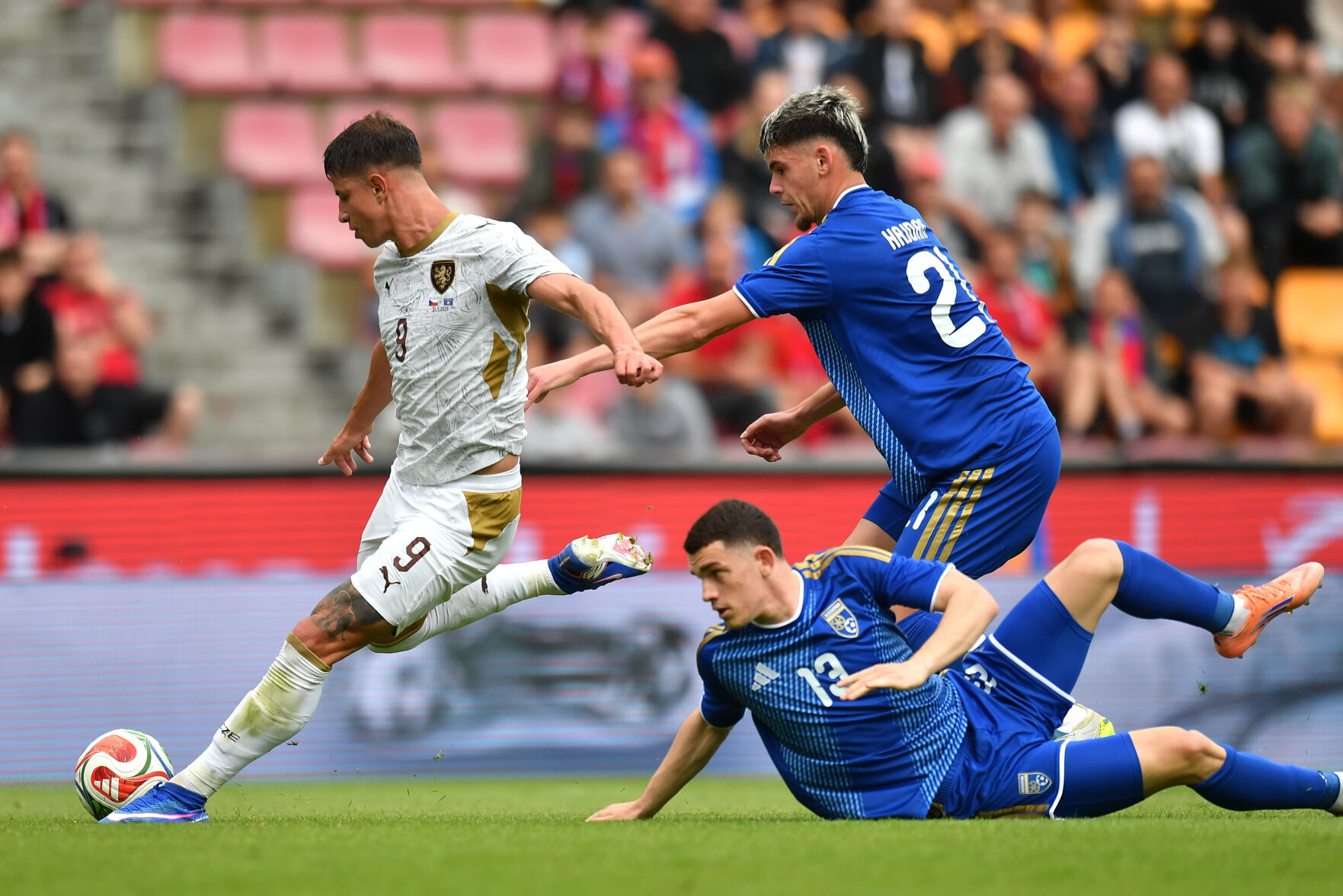 Czech Republic Kosovo Soccer | Sports | couriernews.com