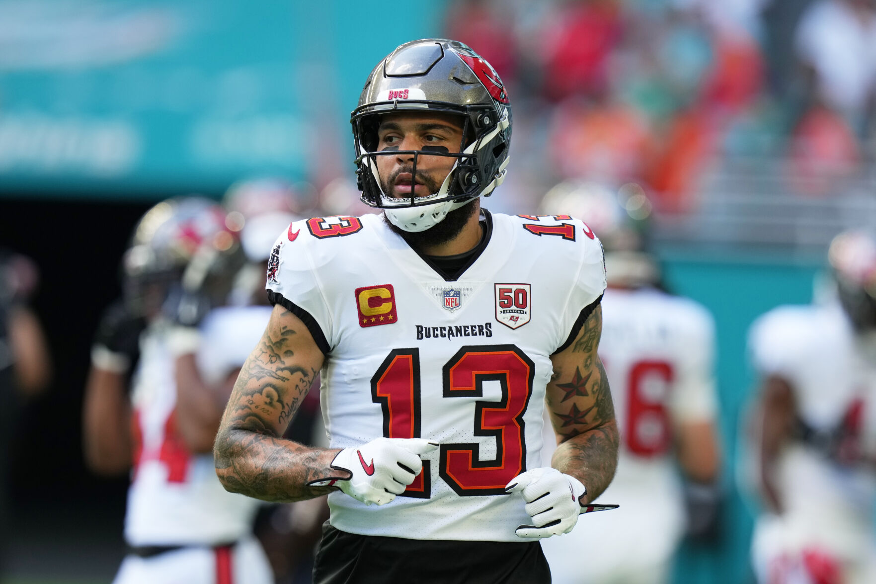 Buccaneers Dolphins Football | Sports | couriernews.com