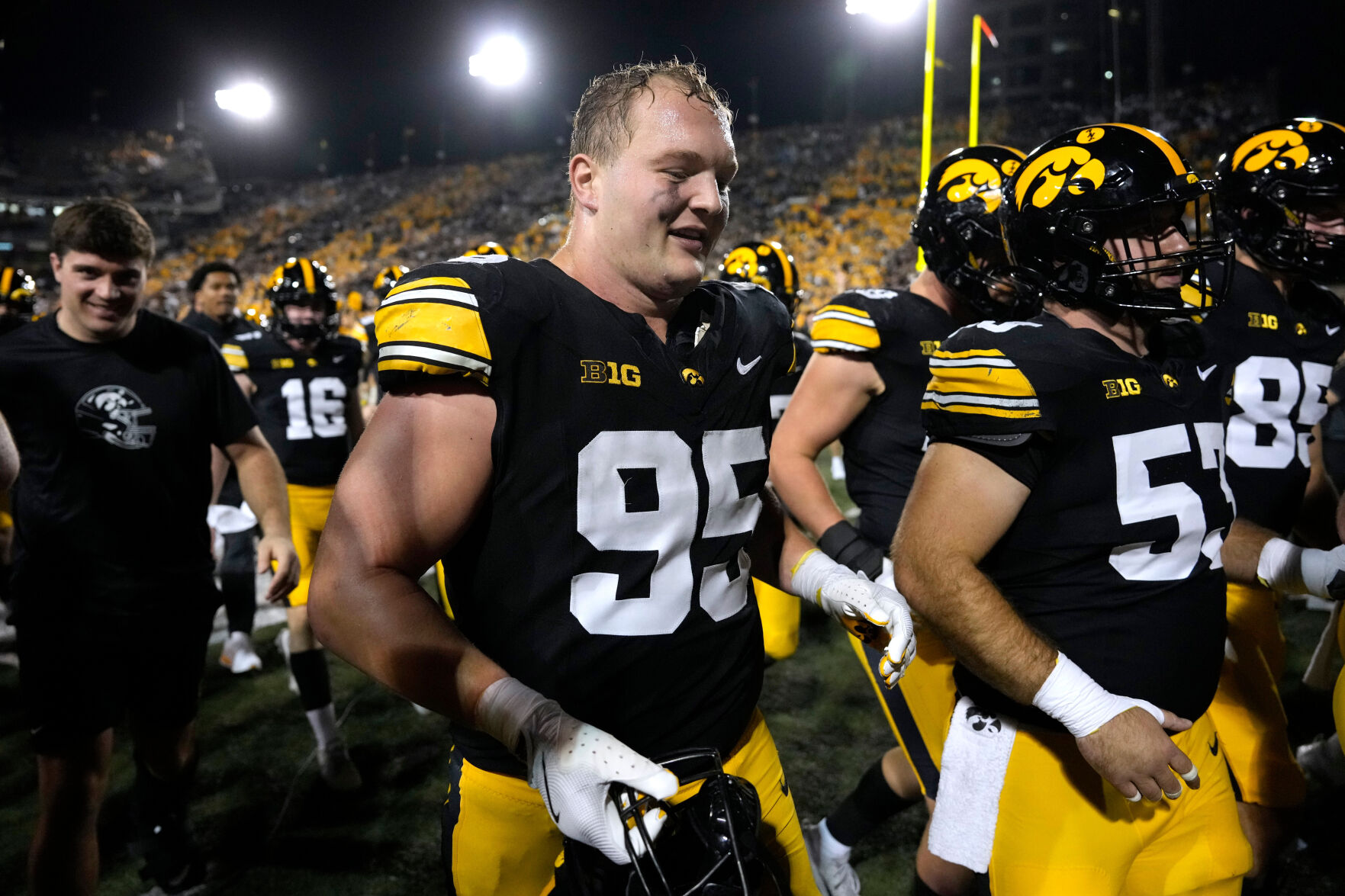 Iowa Big Daddy Graves Football | Sports | couriernews.com