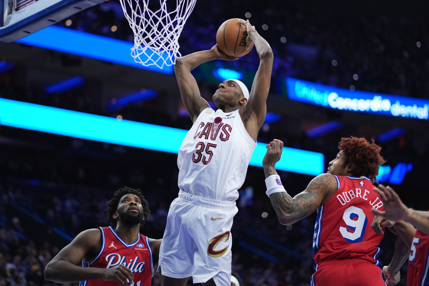 Cavaliers 76ers Basketball | Sports | couriernews.com
