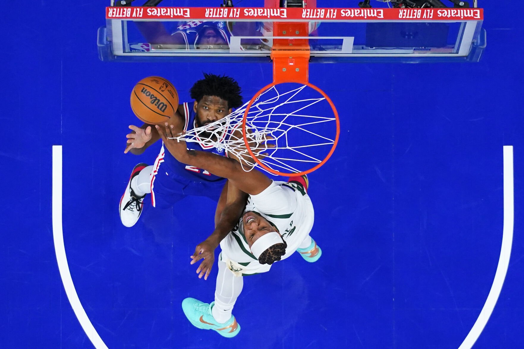 Bucks 76ers Basketball | Sports | couriernews.com