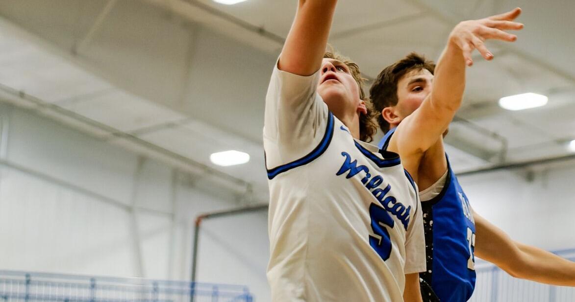 Wildcats win again, beat Hackett 73-55 | Sports | couriernews.com