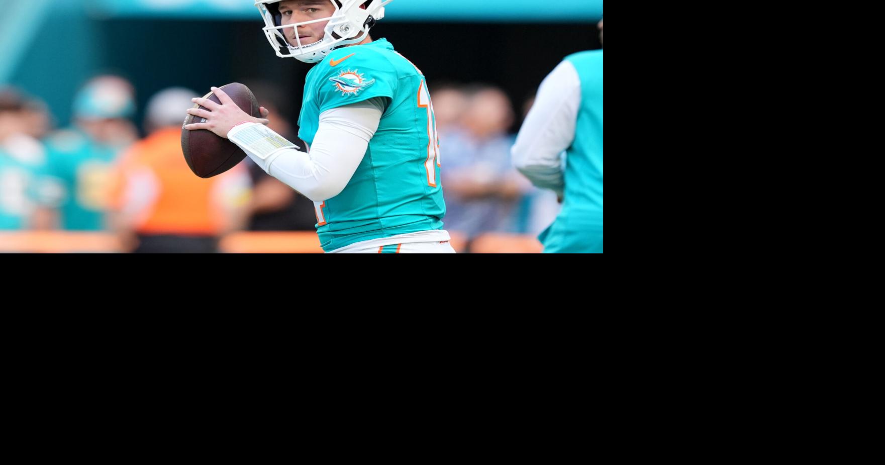 Buccaneers Dolphins Football | Sports | couriernews.com