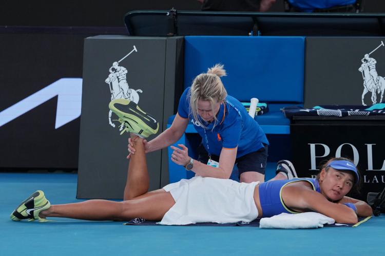 Iga Świątek overcomes rust to advance in Australian Open | Sports ...