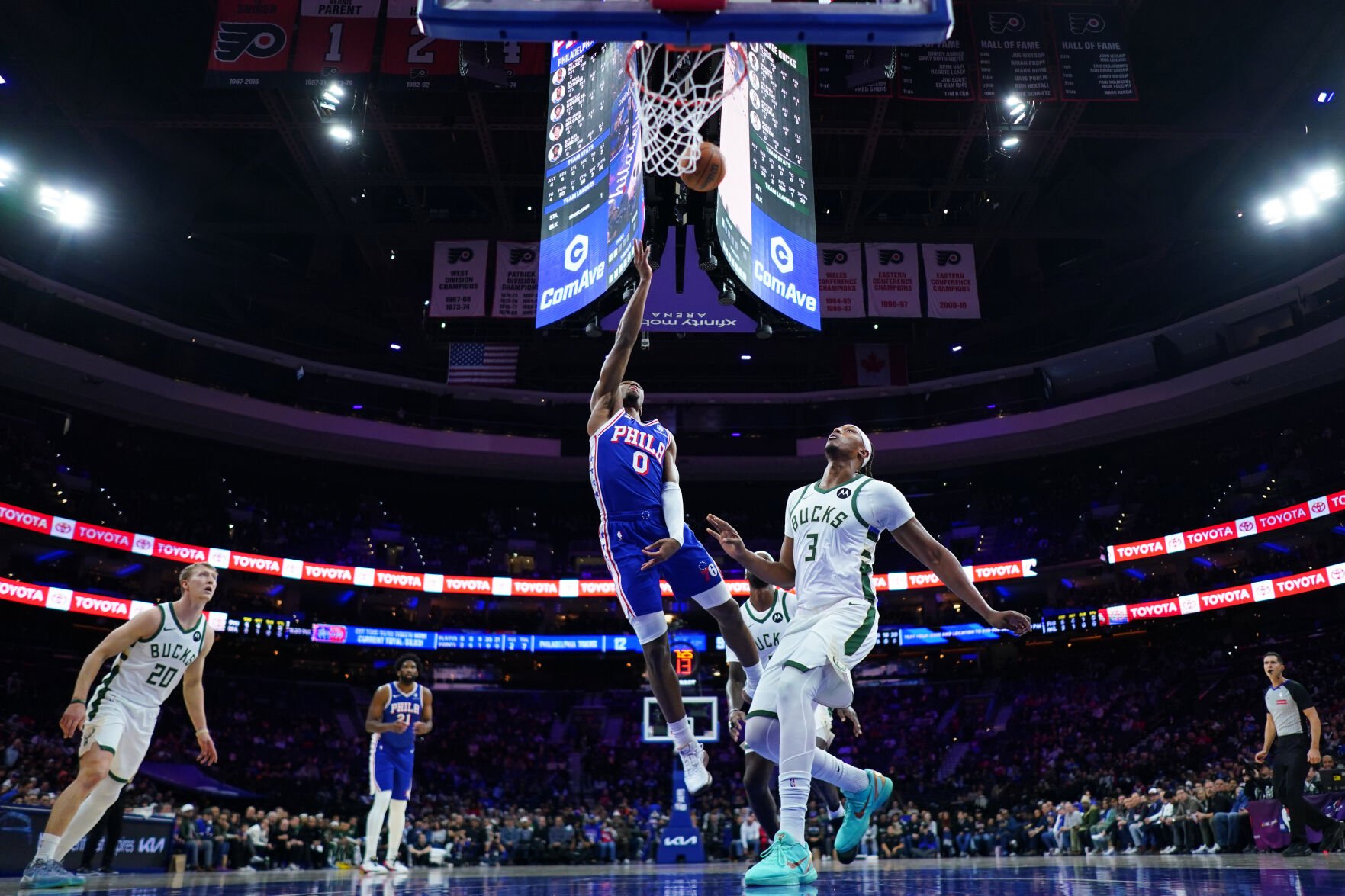 Bucks 76ers Basketball | Sports | couriernews.com