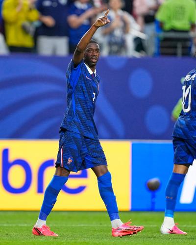 Iraq France WCup Soccer | Sports | couriernews.com