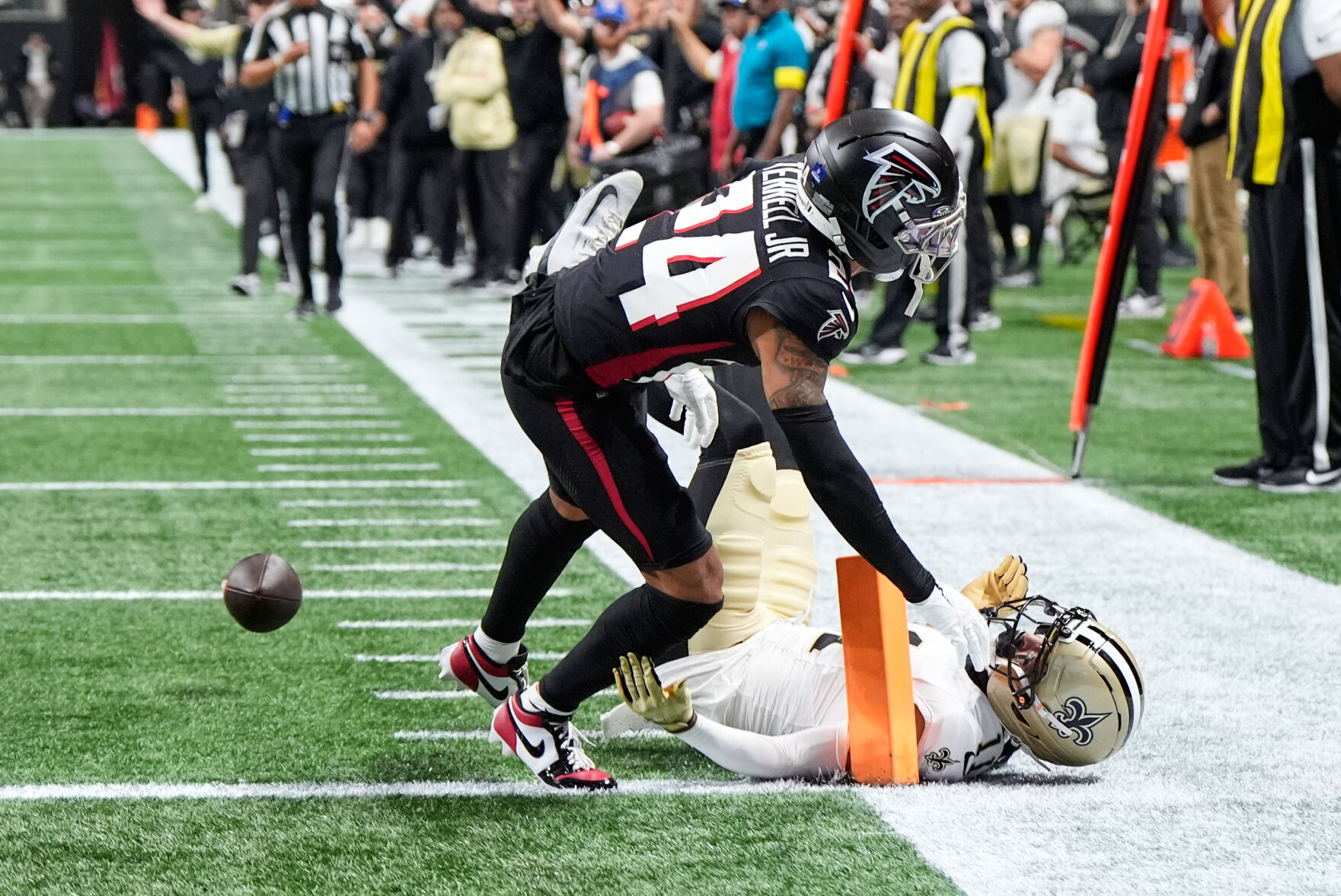 Saints Falcons Football | Sports | couriernews.com