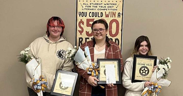 Students compete in True Grit essay contest | News | couriernews.com