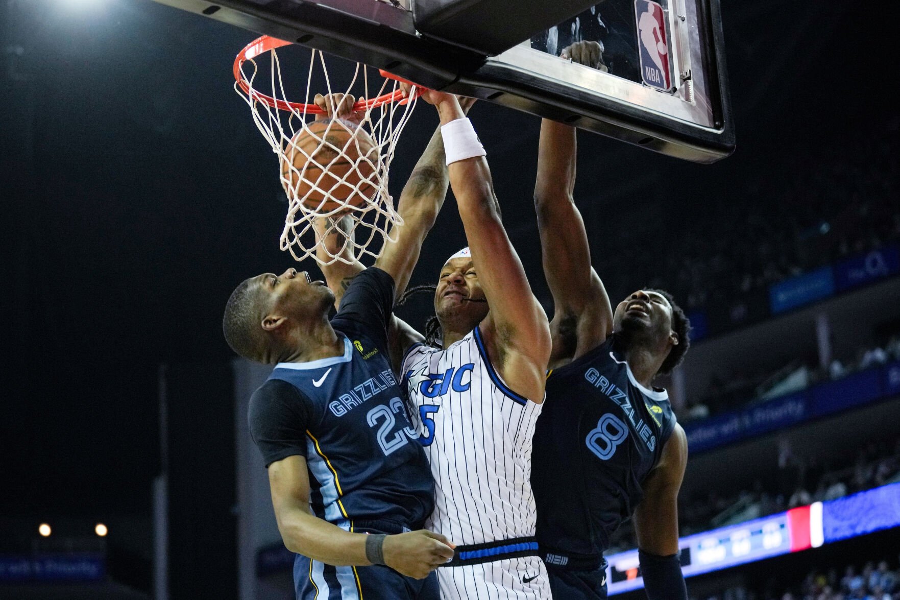 Britain Magic Grizzlies Basketball | Sports | couriernews.com