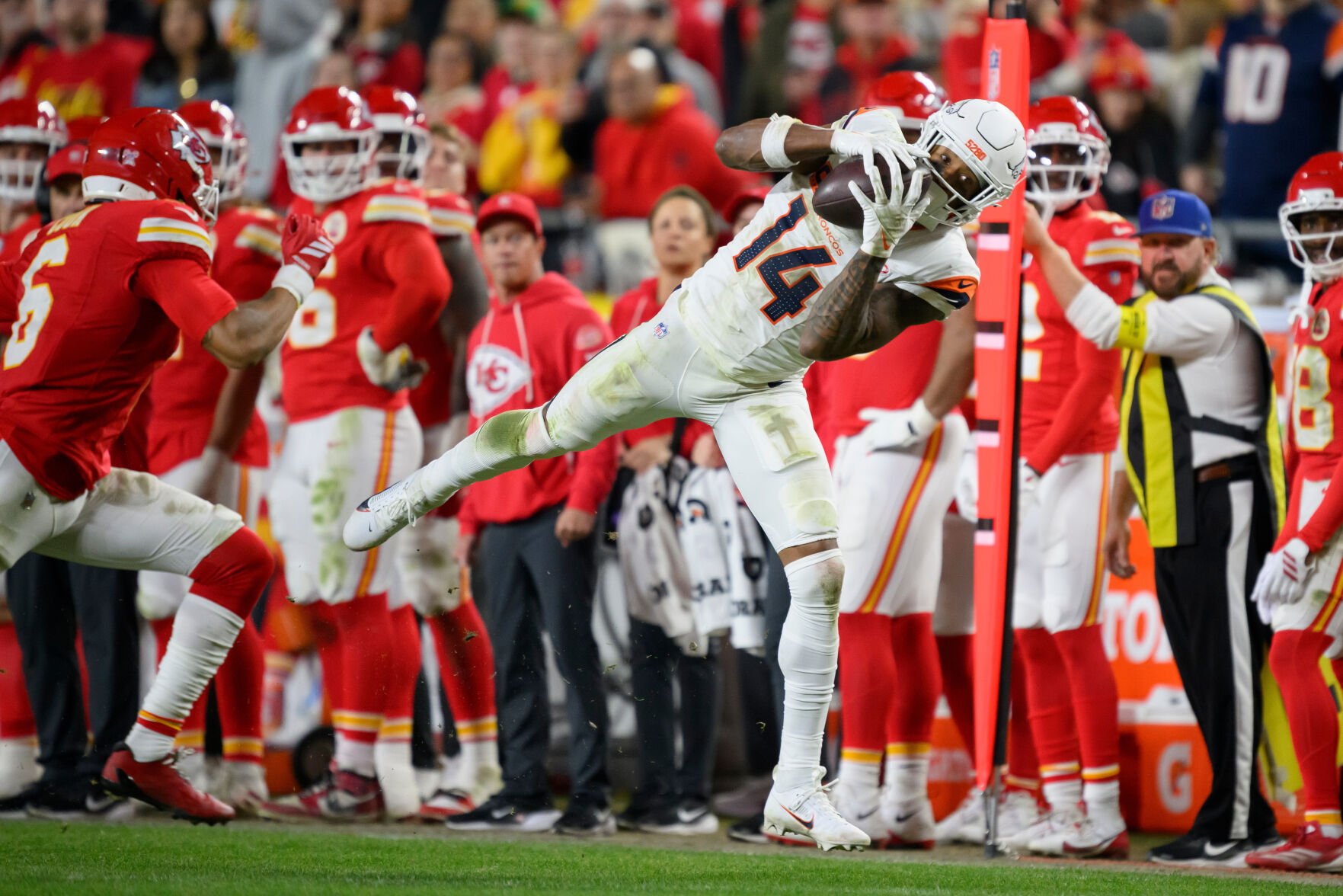 Broncos Chiefs Football | Sports | couriernews.com