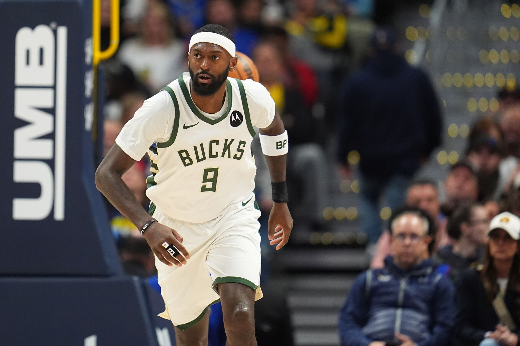 Bucks Nuggets Basketball | Sports | couriernews.com