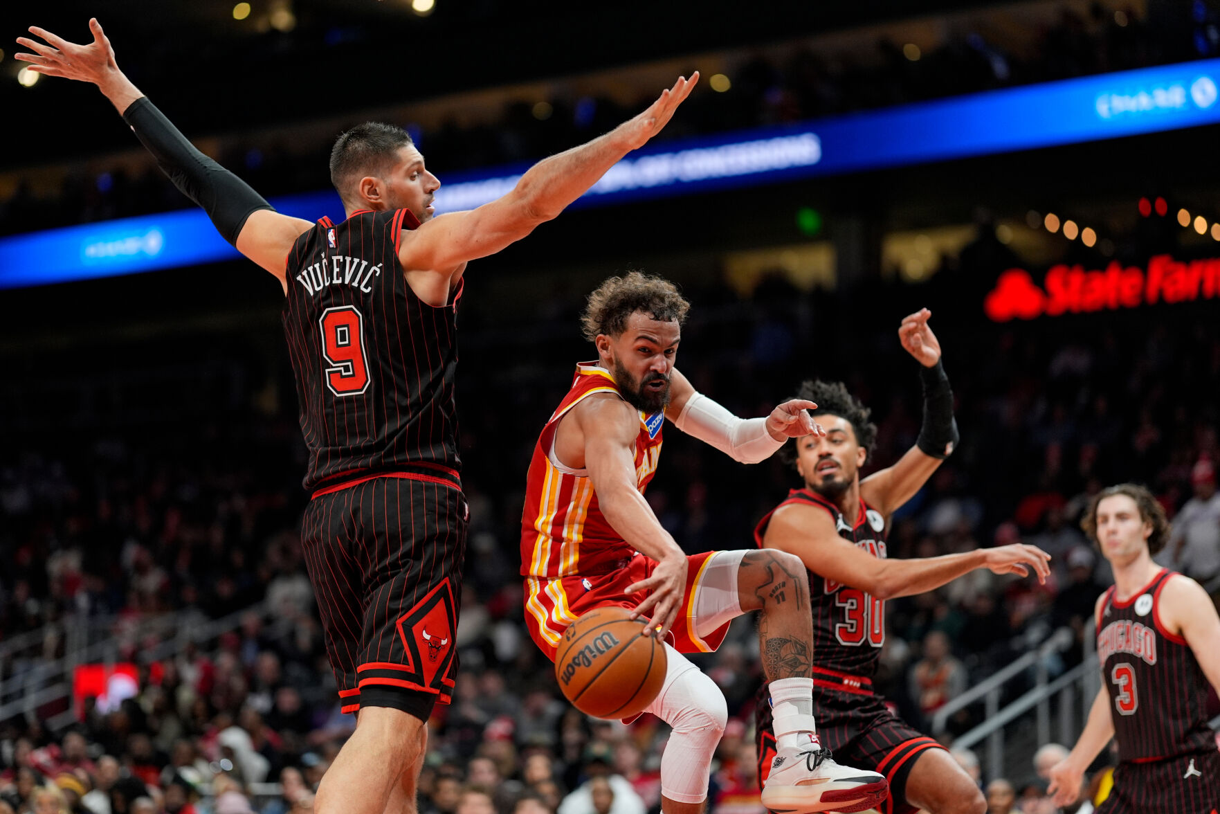 APTOPIX Bulls Hawks Basketball | Sports | couriernews.com