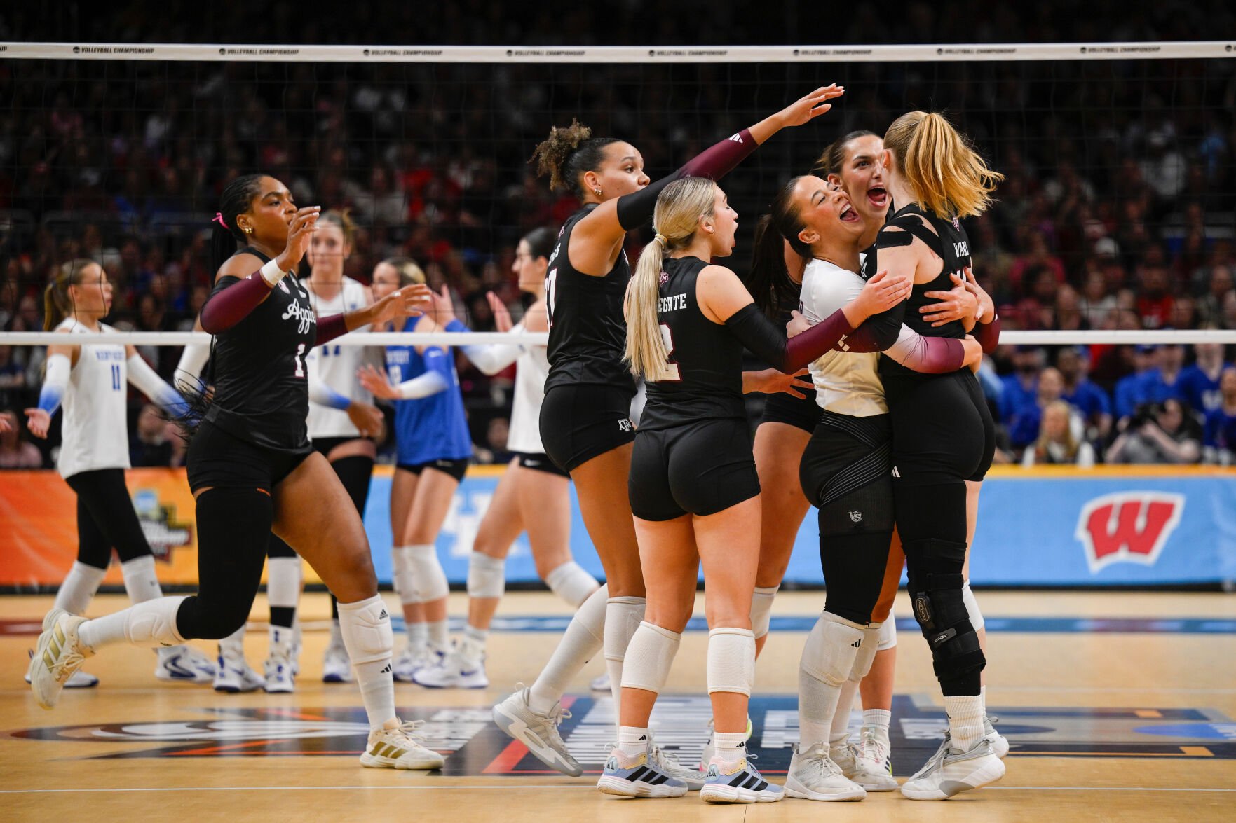NCAA Championship Volleyball | Sports | couriernews.com