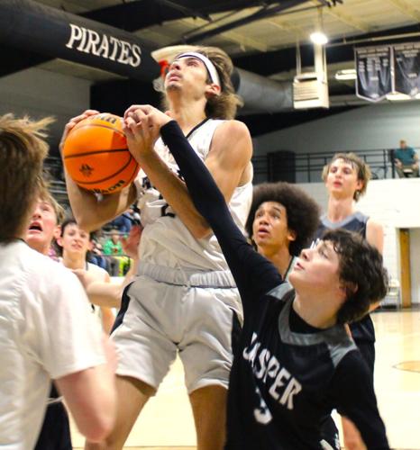 Dover wins "Swordfight on 7" game over Jasper | Sports | couriernews.com