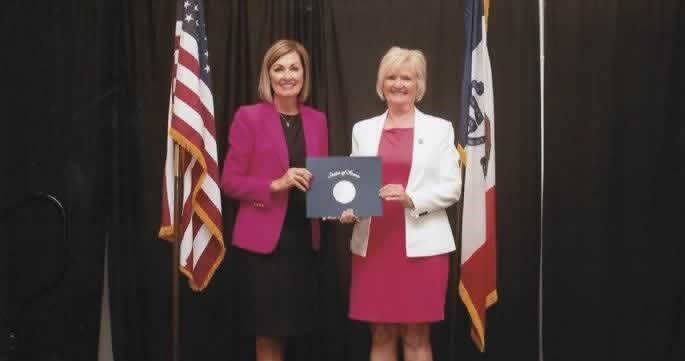Otting is recognized for NAMI volunteer work | News | cpioneer.com