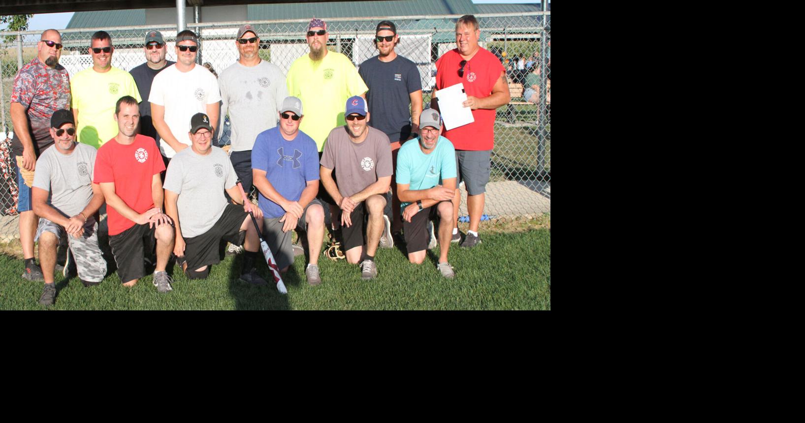 Crowd turns out for playground fundraiser | News | cpioneer.com