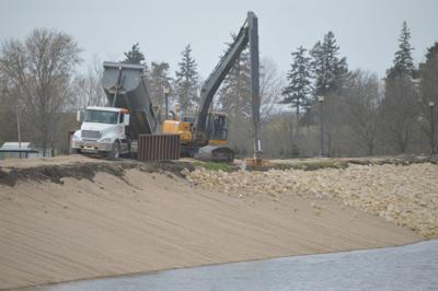 City and Army Corps install riprap on levee | News | cpioneer.com
